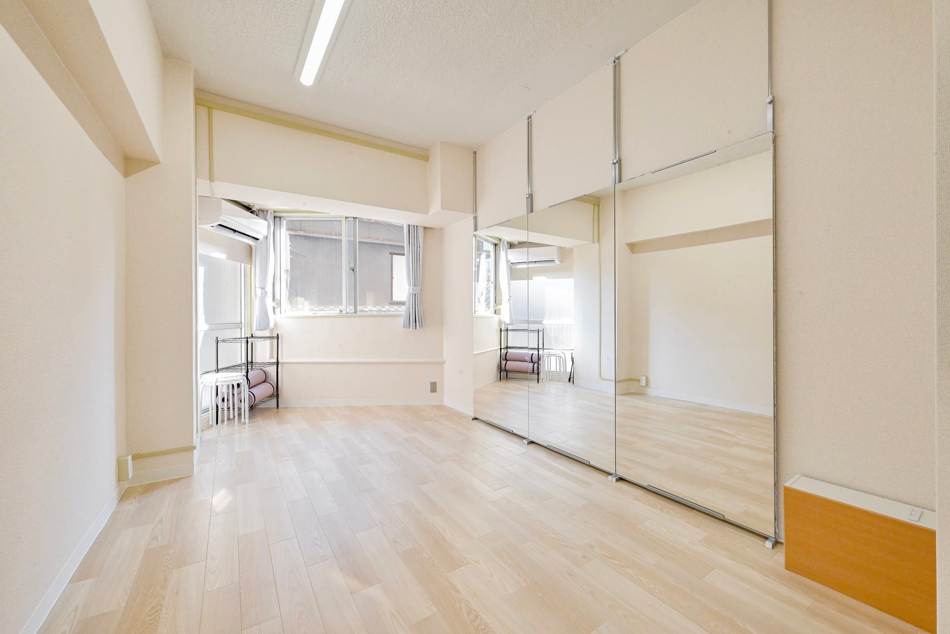 【名古屋駅/徒歩5分🚃】✨️レンタルスタジオ✨️《17㎡》🧸𝑵𝑬𝑾-𝙊𝙋𝙀𝙉🧸ダンス・バレエ・ヨガ・レッスンの写真1