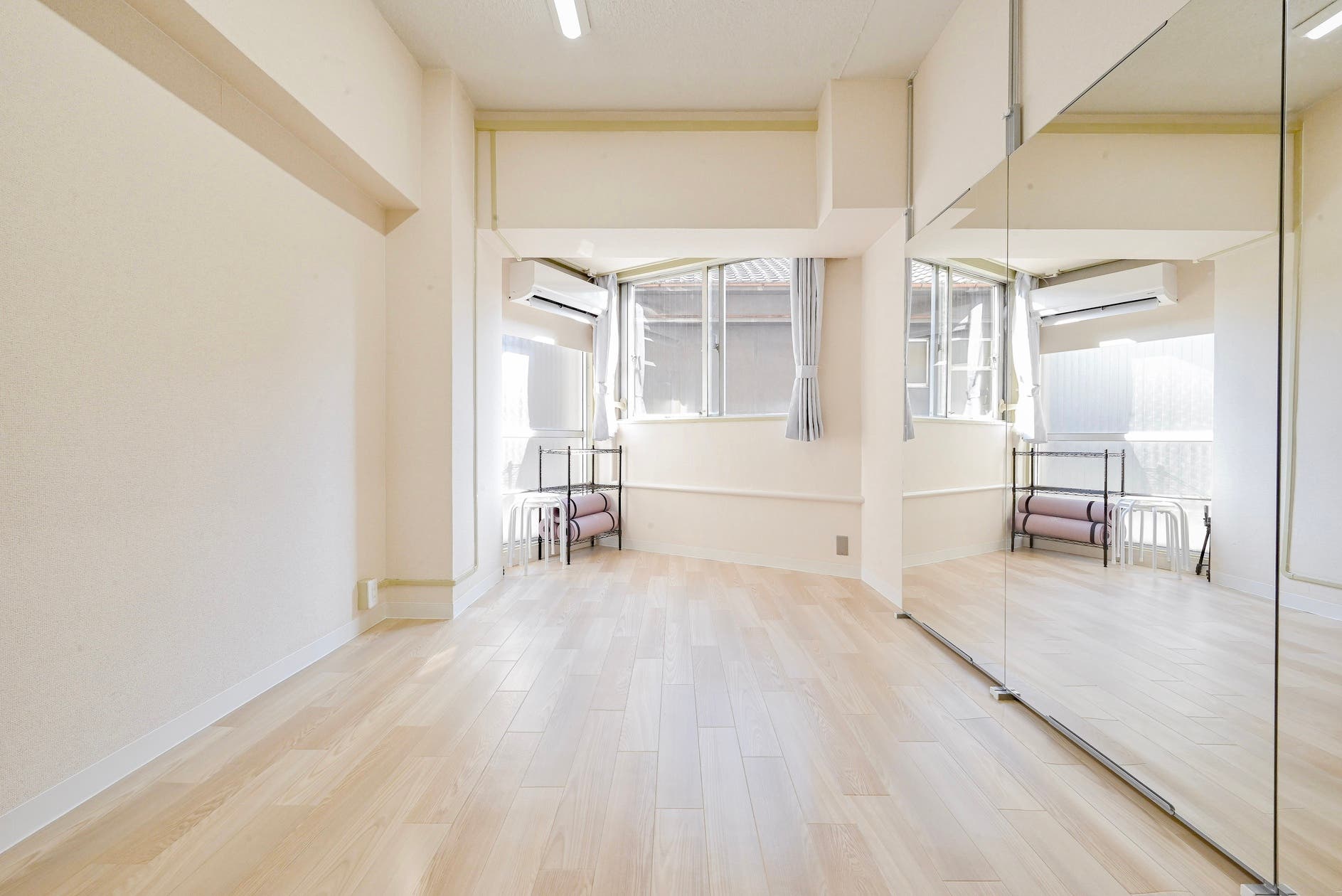 【名古屋駅/徒歩5分🚃】✨️レンタルスタジオ✨️《17㎡》🧸𝑵𝑬𝑾-𝙊𝙋𝙀𝙉🧸ダンス・バレエ・ヨガ・レッスンの写真2