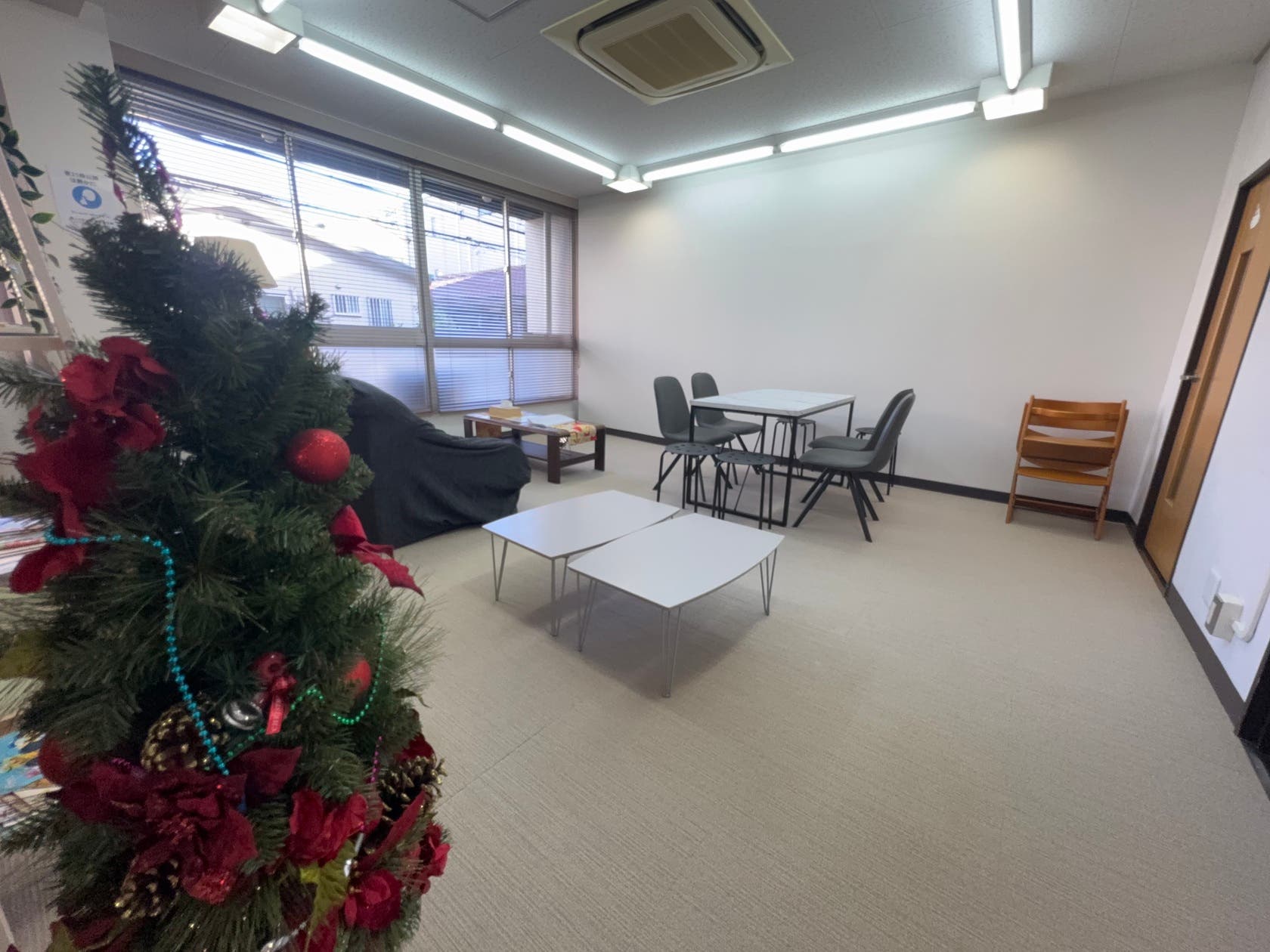 駅徒歩1分！お子様歓迎・ママ会・女子会・推し活にもおすすめ✨クリスマスパーティー・忘年会・新年会🎉無料の高速wifiあり！の写真4