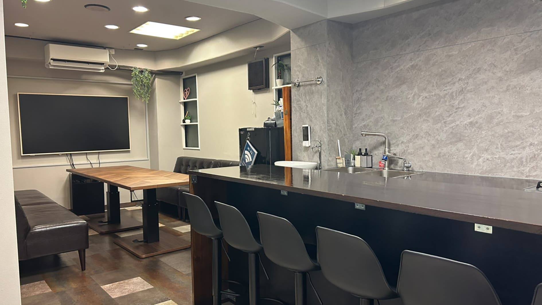 【秋葉原駅近】プロ仕様キッチン🍳高速Wi-Fi📶ボードゲーム♘人気ゲーム機🎮撮影機材📷 飲み会,料理会,パーティ,オフ会の写真1