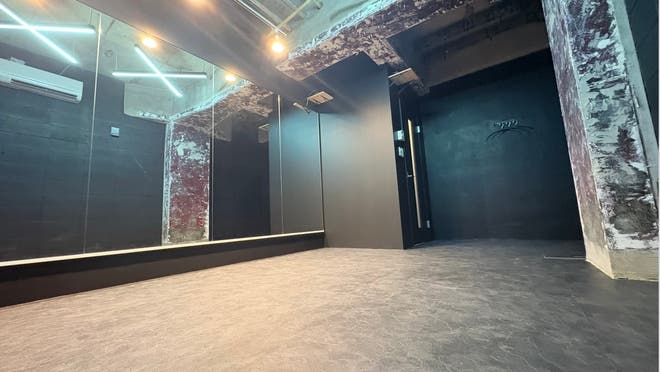 3st/少人数でのチーム練習などに最適なスタジオ!の写真2