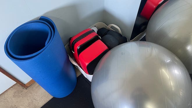 【高品質マシン完備!】レンタルジム/完全個室・IROTECスミスマシン完備・パーソナル指導、自主トレ、合トレに利用可能です!の写真4