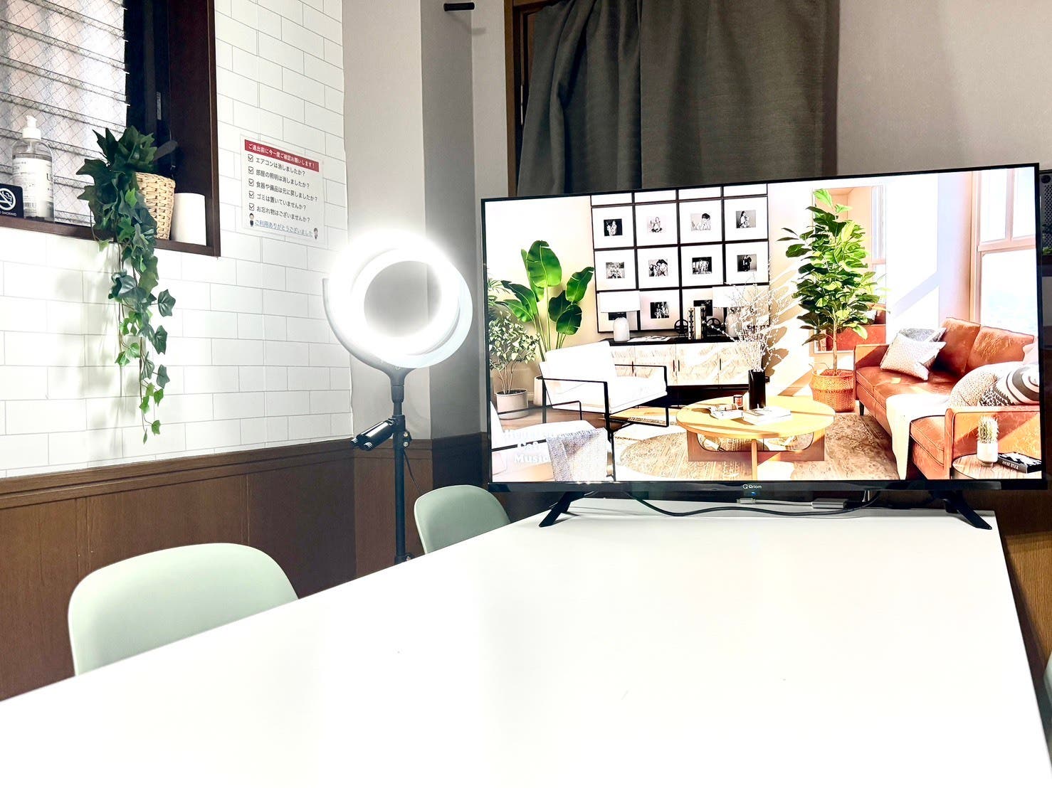 【京都駅八条口徒歩6分！】完全個室/大型モニター・路面店/飲食OK/リモート・Web会議・ミーティング・快適なワークスペースの写真4