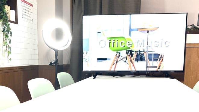 【京都駅八条口徒歩6分!】完全個室/大型モニター・路面店/飲食OK/リモート・Web会議・ミーティング・快適なワークスペースの写真9