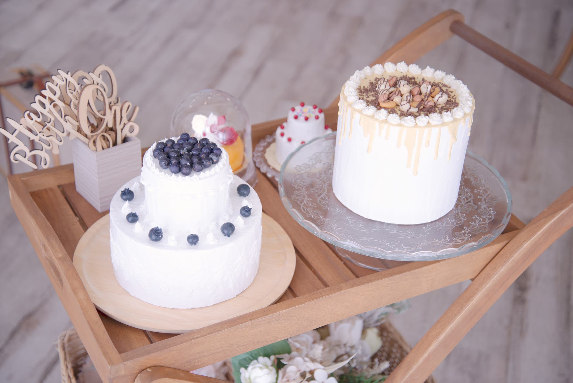 【メレンゲクッキー】アーチ壁とアンティークドア、猫足バスタブがある、おとなカワイイ撮影スタジオの写真18