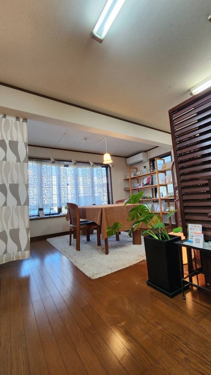 岩国駅から徒歩７分のサロン。セミナーや教室を開いてみたい人へピッタリなサロンです。の写真8