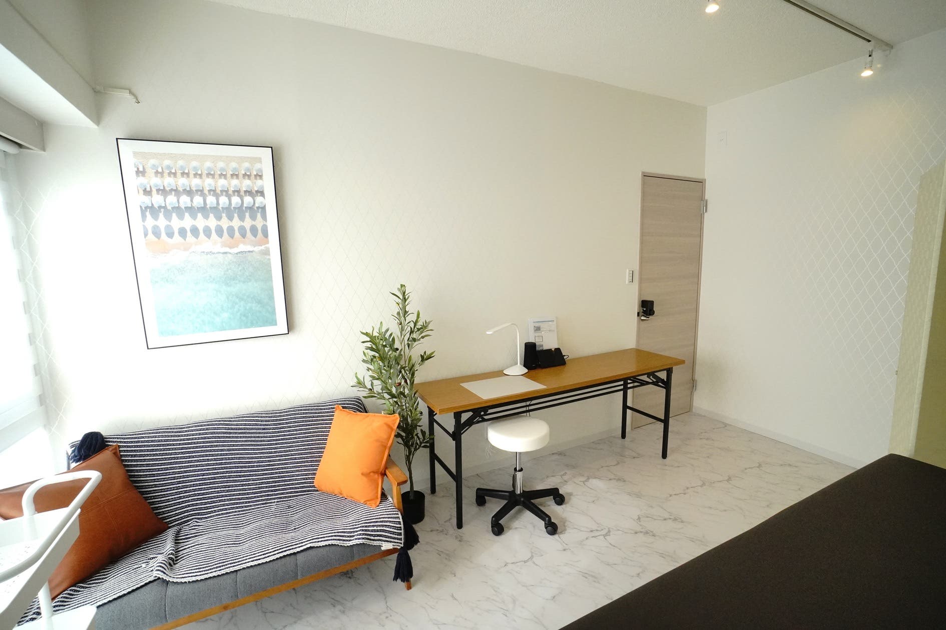 ＜ナポリサロン@伏見＞完全個室✨光回線Wi-Fi📶施術ベッド💆‍♀️サロン/ネイル/マッサージ/整体の写真2