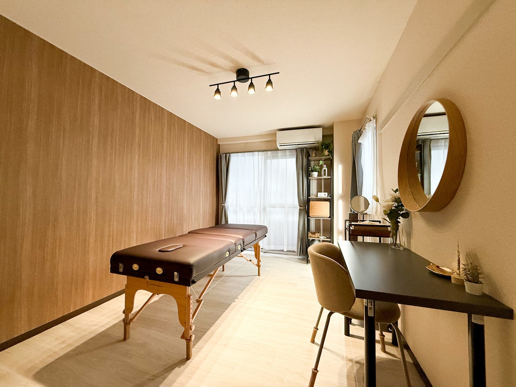 ✨NEW OPEN【元住吉駅徒歩3分】元住吉エリア唯一の完全個室レンタルサロン！エステ、整体、鍼灸、ネイルなど！の写真1