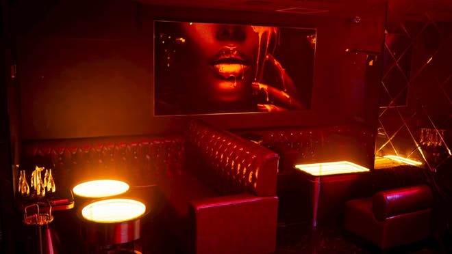 ART NIGHT CLUBの写真4