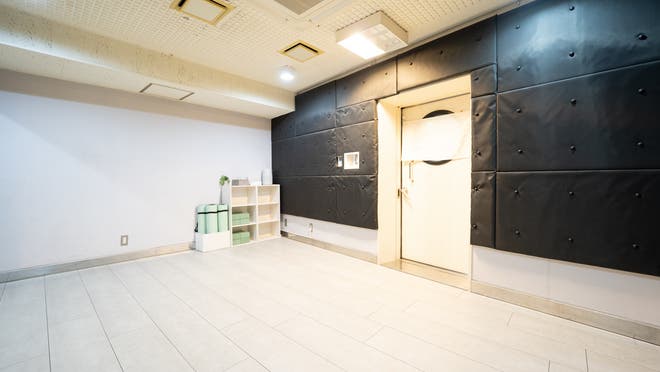 \NEW OPEN × いまだけオープン価格/ 千歳船橋駅徒歩1分、地下防音スタジオ。 更衣室・共有部・充実備品の写真6