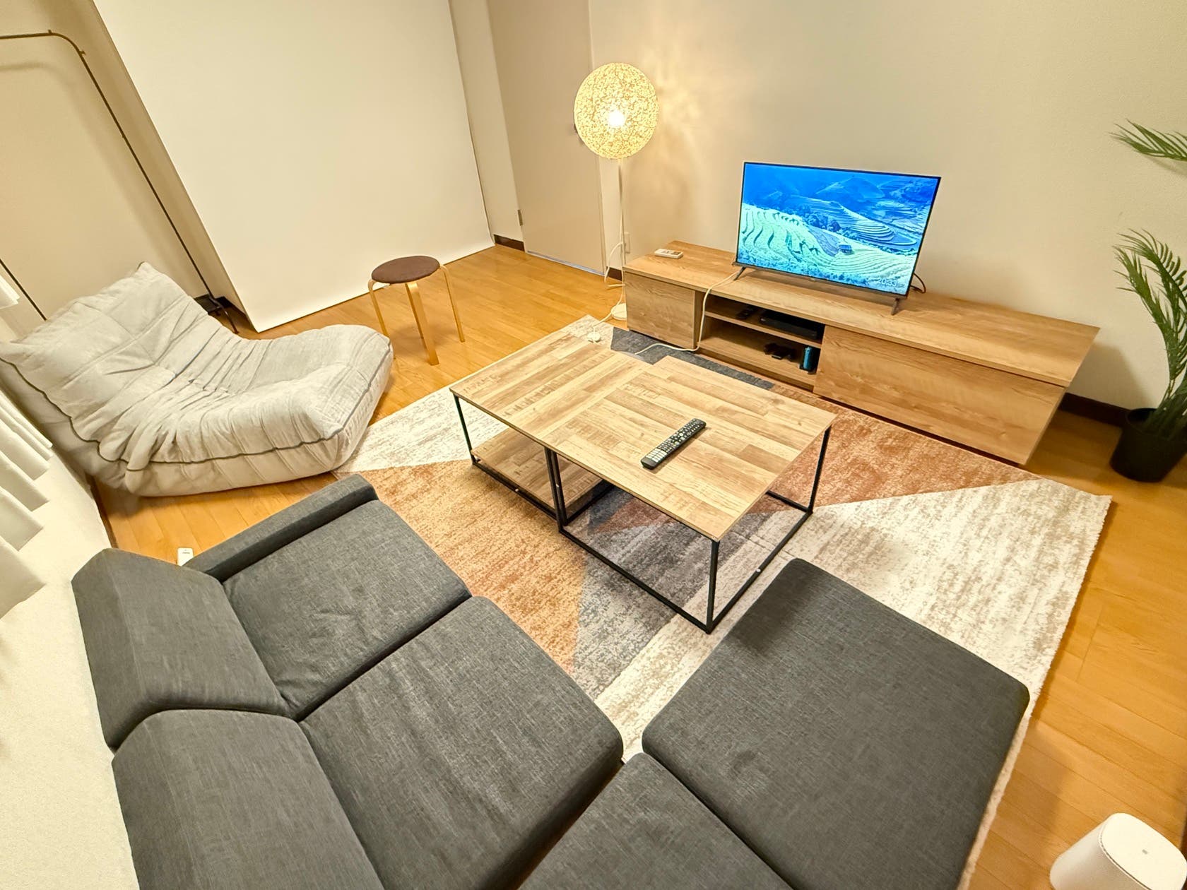 品川駅3分🚶‍♂️各種撮影👌🎥広々ソファ🛋️大人気ゲーム完備🎮シャトープレイス品川・Aおうちスペースの写真5