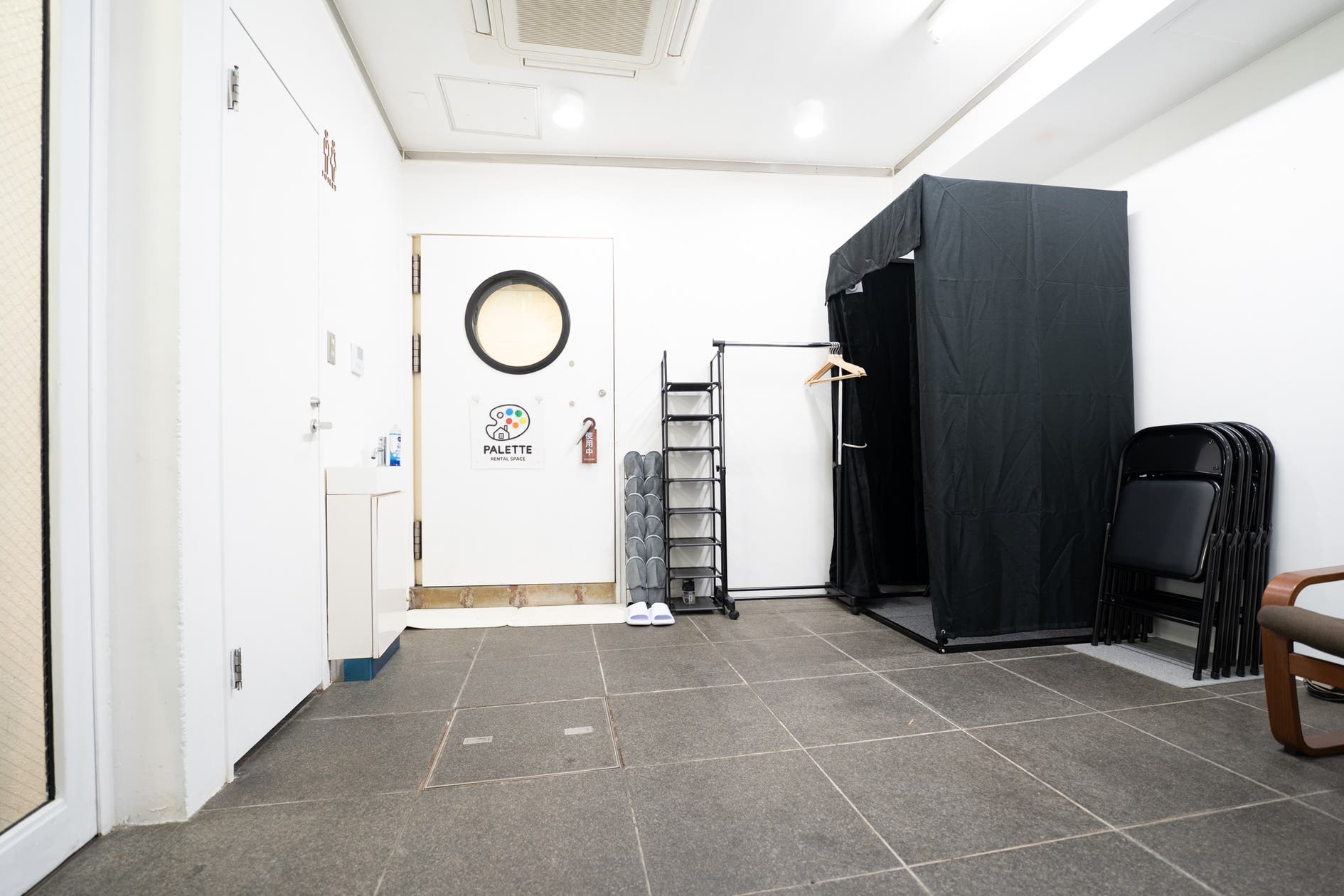 ＼NEW OPEN × いまだけオープン価格／ 千歳船橋駅徒歩1分、地下防音スタジオ。 更衣室・共有部・充実備品の写真24