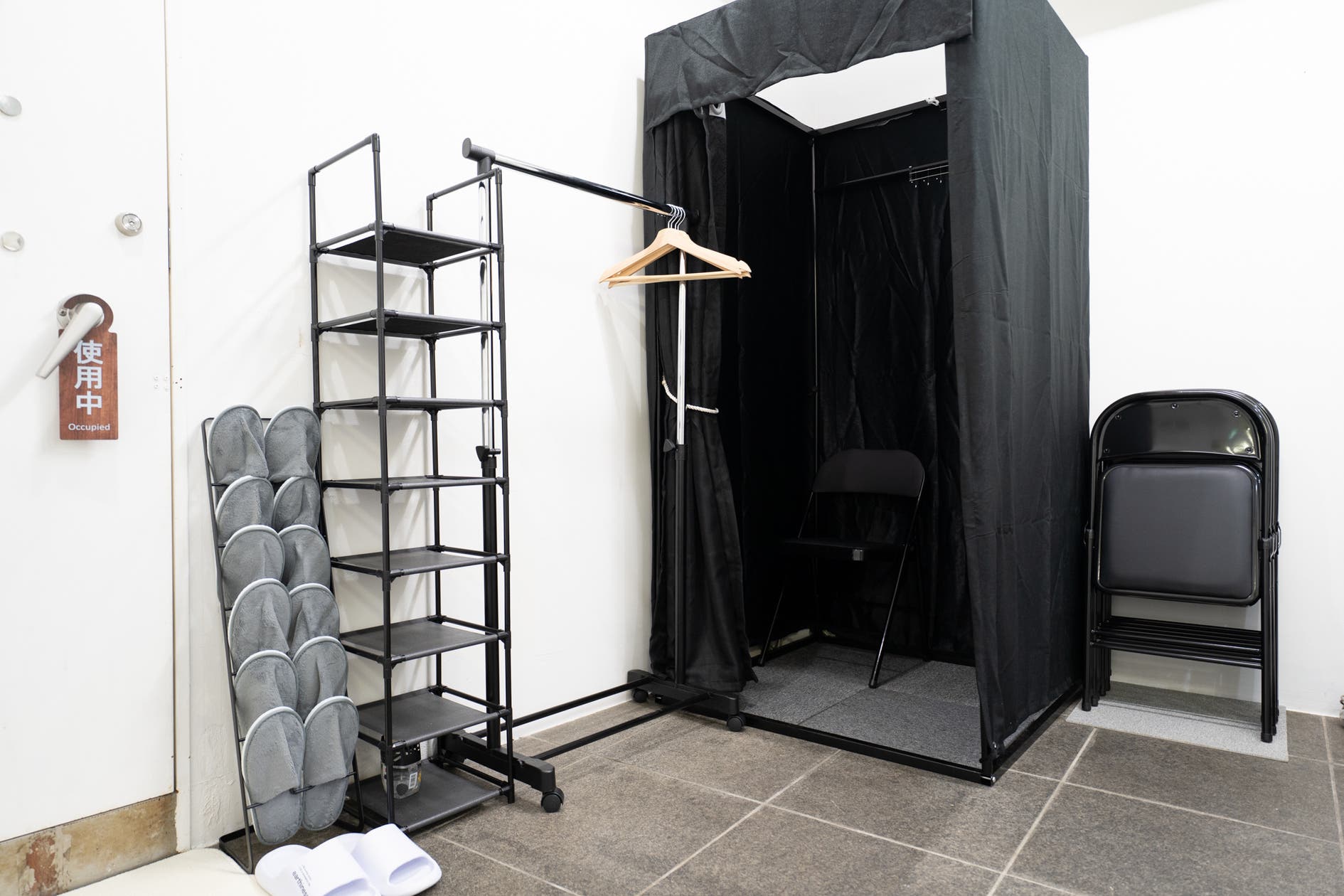 ＼NEW OPEN × いまだけオープン価格／ 千歳船橋駅徒歩1分、地下防音スタジオ。 更衣室・共有部・充実備品の写真25