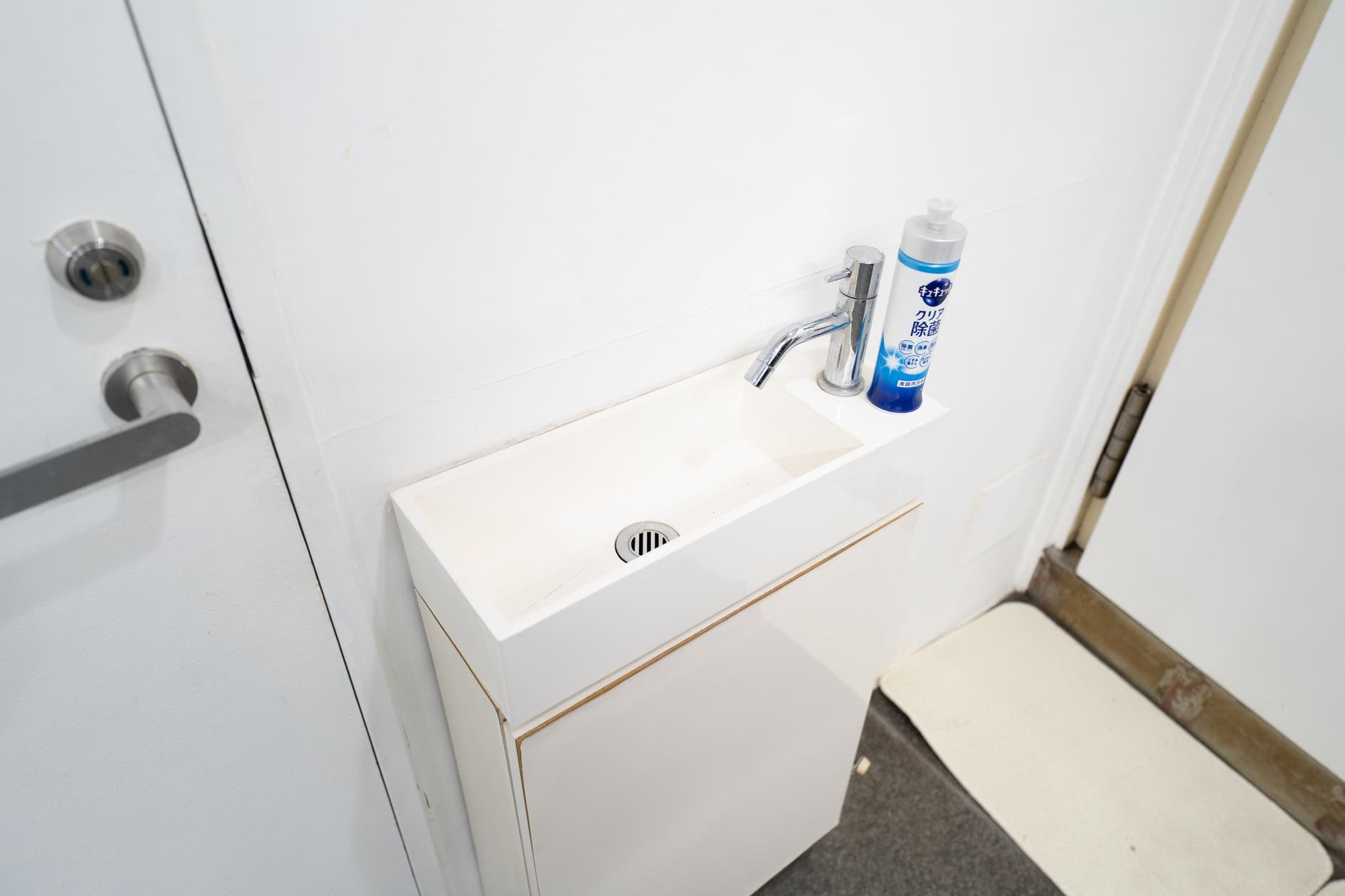 ＼NEW OPEN × いまだけオープン価格／ 千歳船橋駅徒歩1分、地下防音スタジオ。 更衣室・共有部・充実備品の写真27