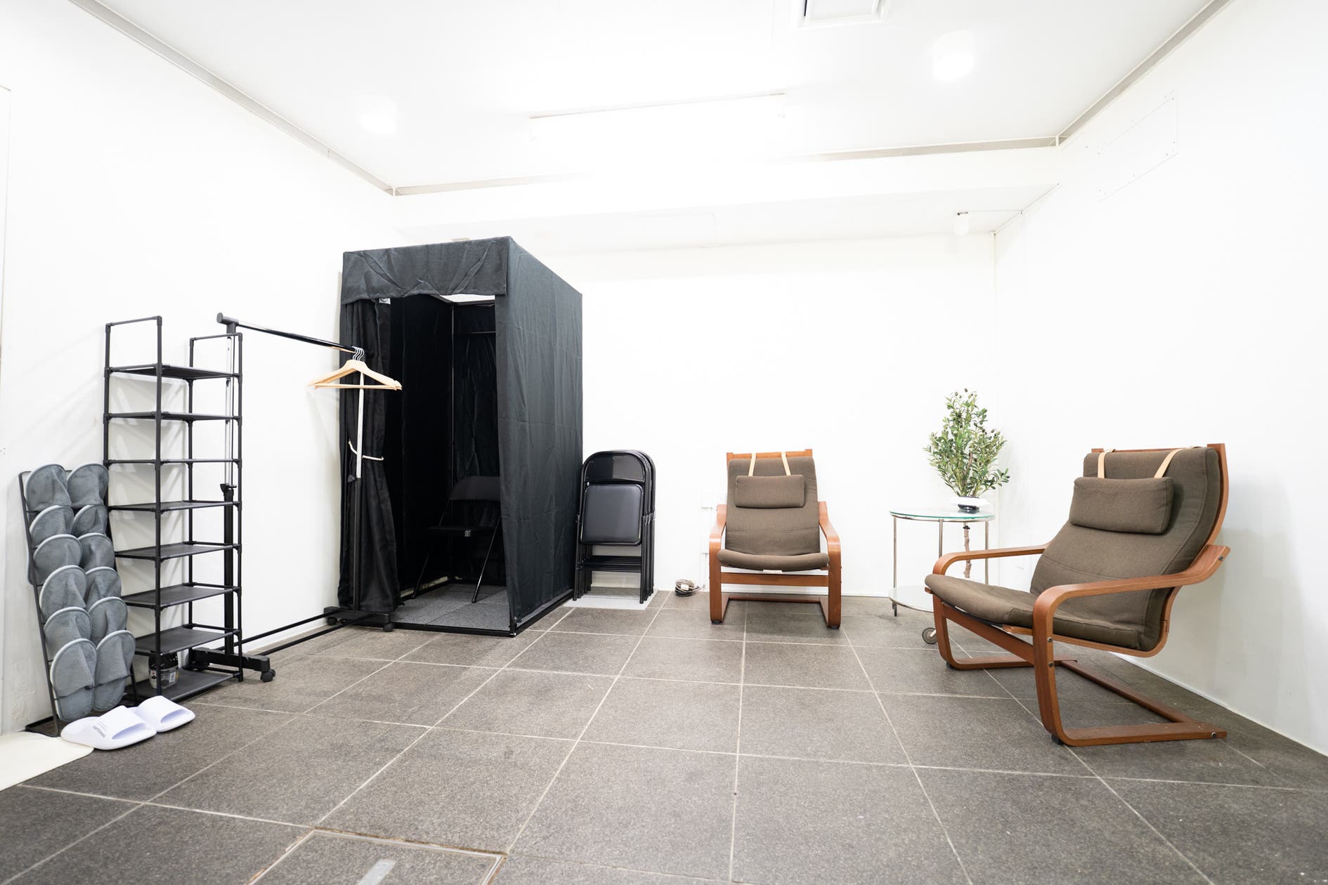 ＼NEW OPEN × いまだけオープン価格／ 千歳船橋駅徒歩1分、地下防音スタジオ。 更衣室・共有部・充実備品の写真30