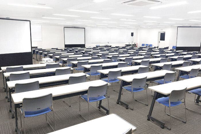 《名古屋会議室　imy会議室　4階大会議室》千種エリアでスクール189名収容可能！説明会やセミナー、試験にの写真1