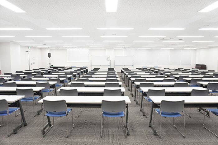 《名古屋会議室　imy会議室　4階大会議室》千種エリアでスクール189名収容可能！説明会やセミナー、試験にの写真5