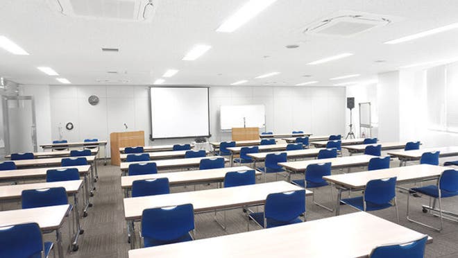 《名古屋会議室 imy会議室 6階第2会議室》千種エリアでスクール66名!企業研修や講演会などにご利用可能な中規模会議室の写真1