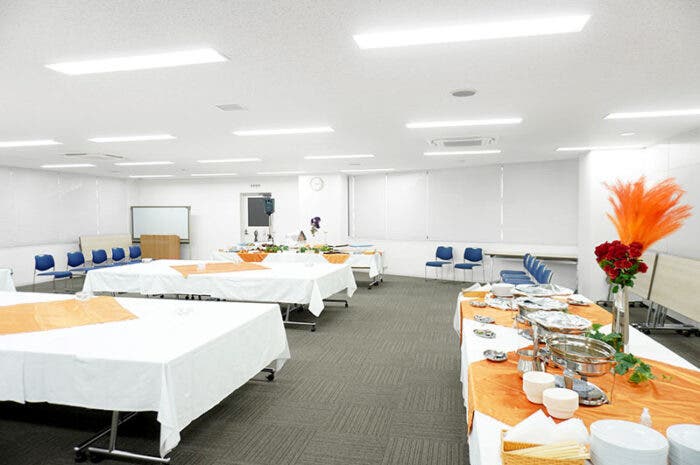 《名古屋会議室　imy会議室　6階第3会議室》千種エリアでスクール120名収容可能！大規模セミナーや講義、定例会議にの写真3