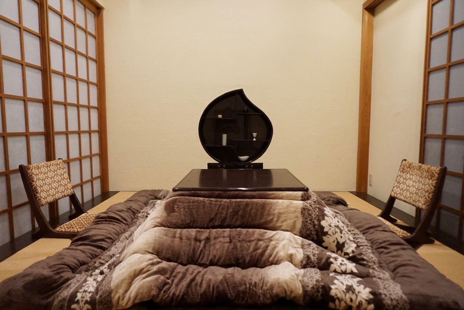 🎉忘年会❤️新年会🎉大人数OK/駐車場15台/大型キッチン/ テーブルセッティング🥂の写真8