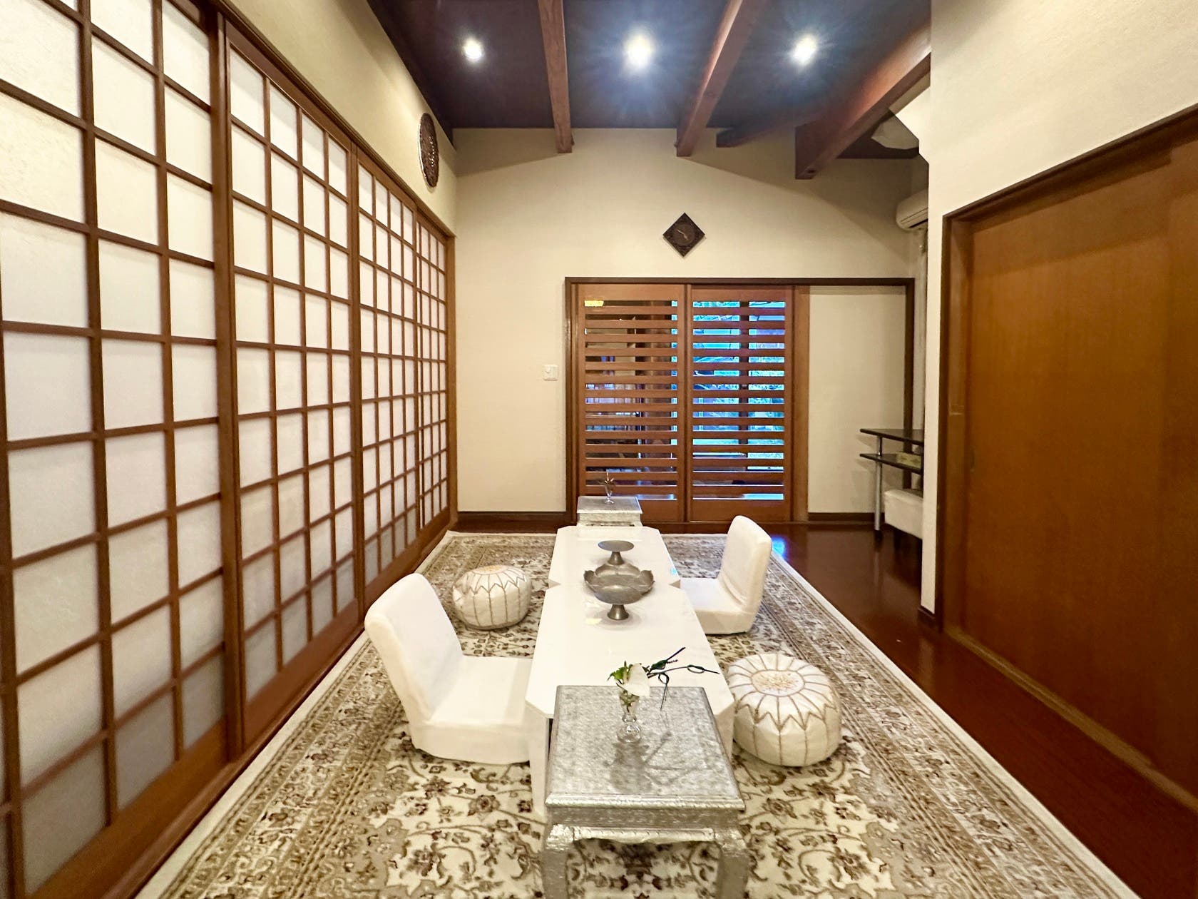 🎉忘年会❤️新年会🎉大人数OK/駐車場15台/大型キッチン/ テーブルセッティング🥂の写真5