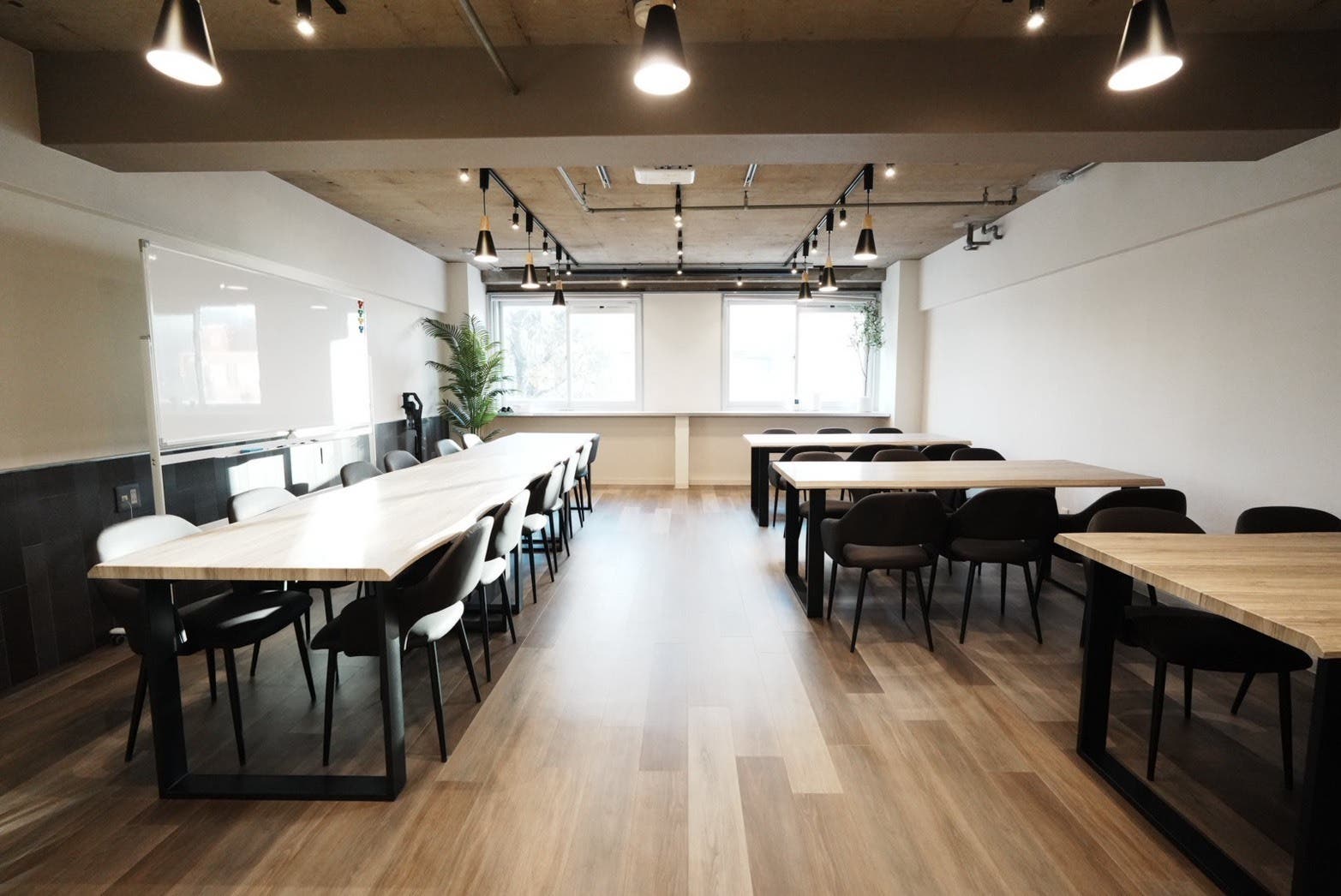 🌟久屋大通・丸の内エリアにあるオシャレな会議室🌟　会議からオフ会まで多目的に利用可能🎯の写真3