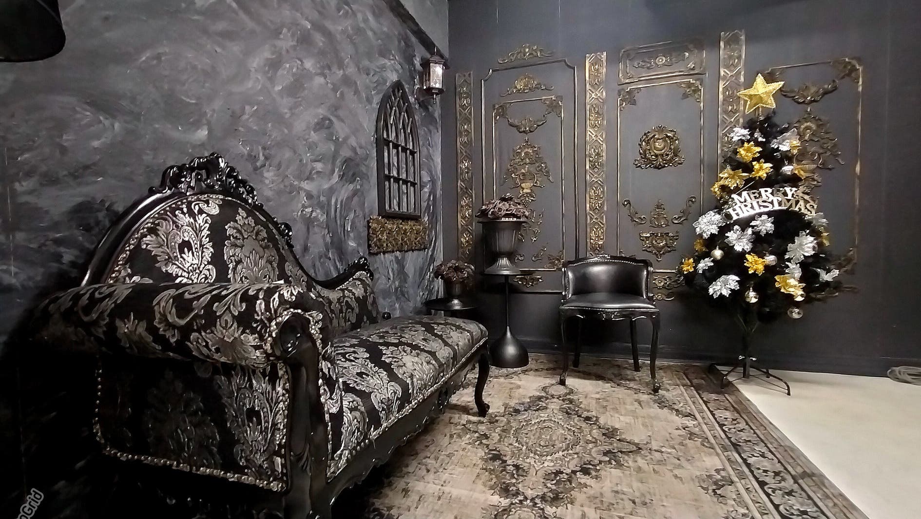 漆喰の白壁スタジオ/黒漆喰壁/ゴシック/姫系/ロココ/バロック/壁面一杯の花壁/24hの写真29