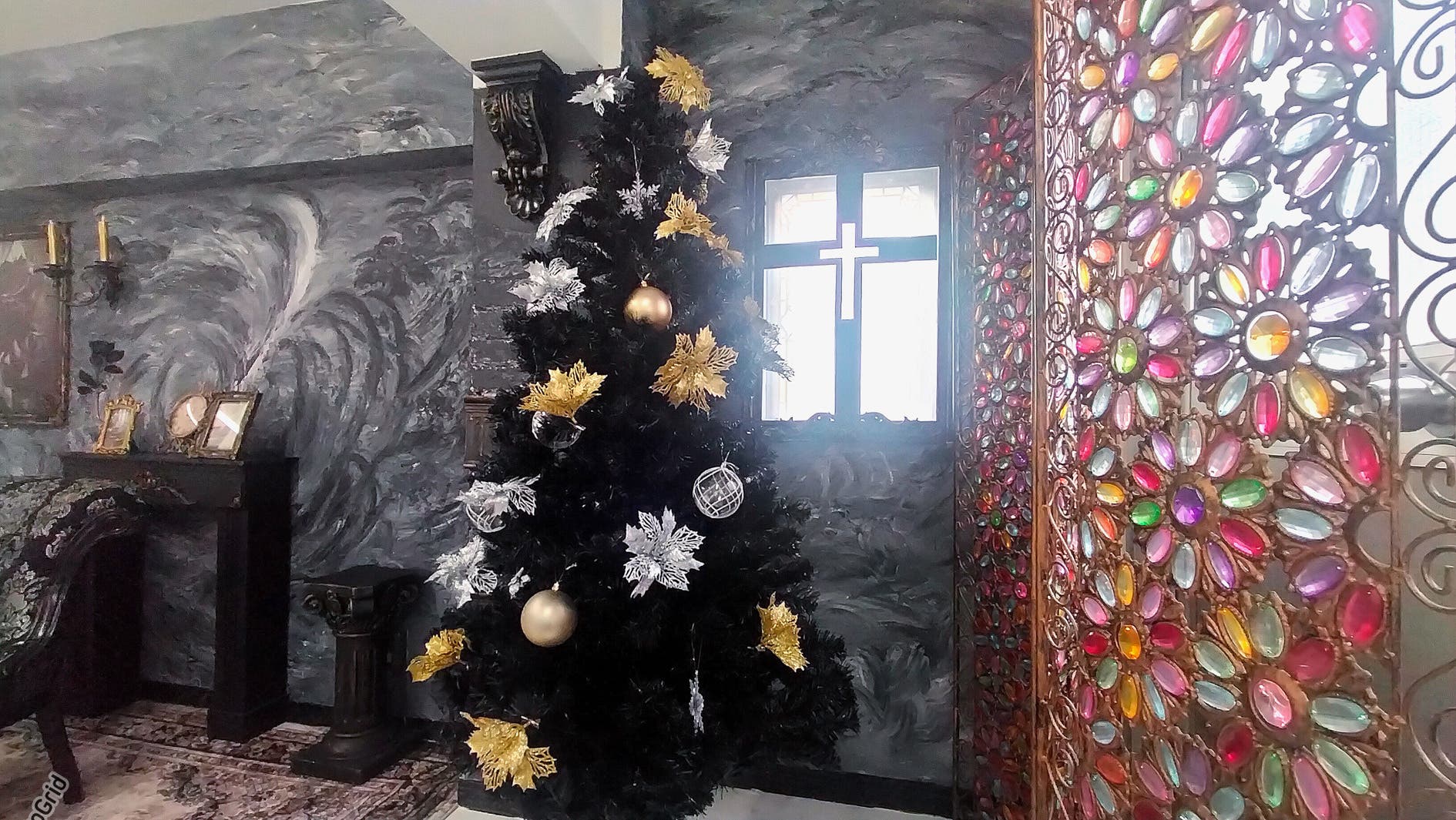 東銀座徒歩1分/白ゴシック/黒ゴシック/フラワーガーデン/撮影スタジオの写真4