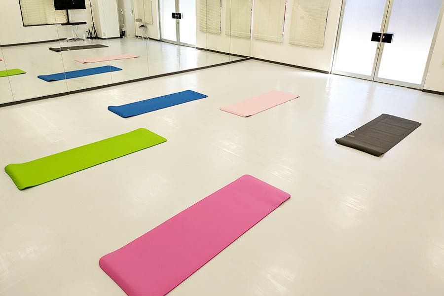 《今だけ¥500／h》New Open🎉【姫路駅7分】大型鏡9枚🪞最大25名🙆‍♀️50㌅モニター📺24時間🕐の写真5