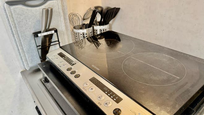 名駅近く⭐️最大20名🌸広いキッチン🍳女子会🩷ママ会にピッタリ♪100インチの大型プロジェクターで推し活も🎥の写真11