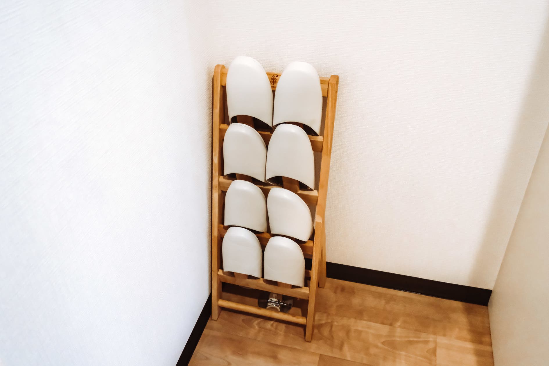 【✨オープン記念価格✨】【阪急豊中駅徒歩5分】備品充実のスペース✨｜女性でも片手で高さ調整可能なベッド🌱の写真17