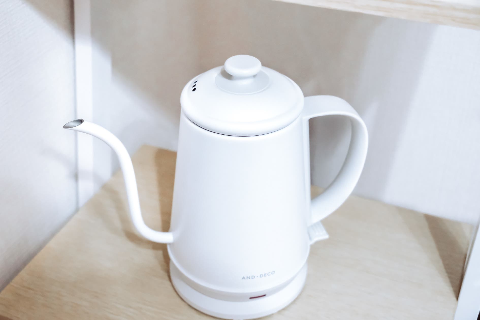 【✨オープン記念価格✨】【阪急豊中駅徒歩5分】備品充実のスペース✨｜女性でも片手で高さ調整可能なベッド🌱の写真7