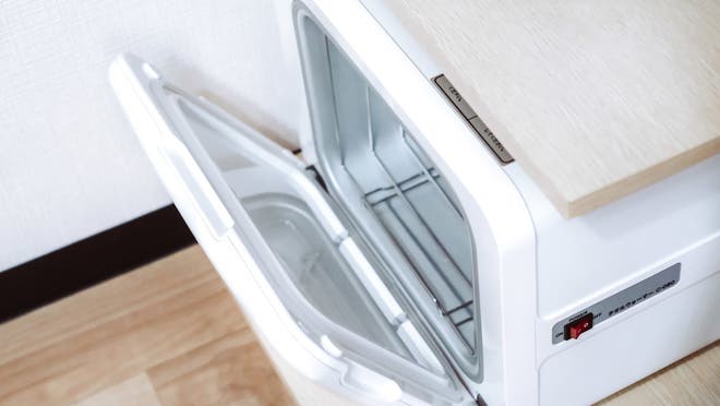 【✨オープン記念価格✨】【阪急豊中駅徒歩5分】備品充実のスペース✨|女性でも片手で高さ調整可能なベッド🌱の写真8