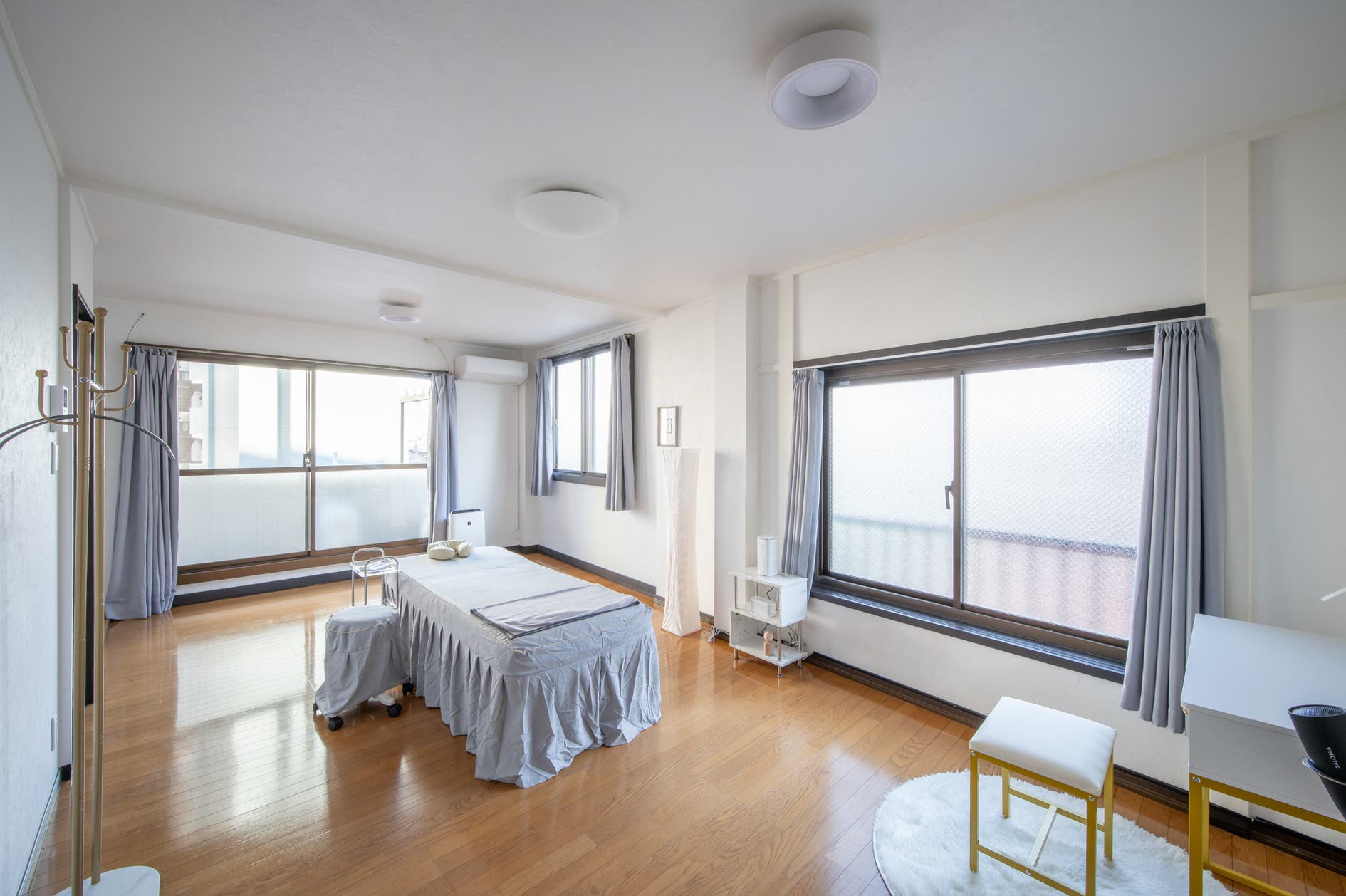 【2025年12月OPEN🎊】亀有駅1分！完全個室の極上サロン✨電動昇降ベッドで施術も楽々🛏️の写真5