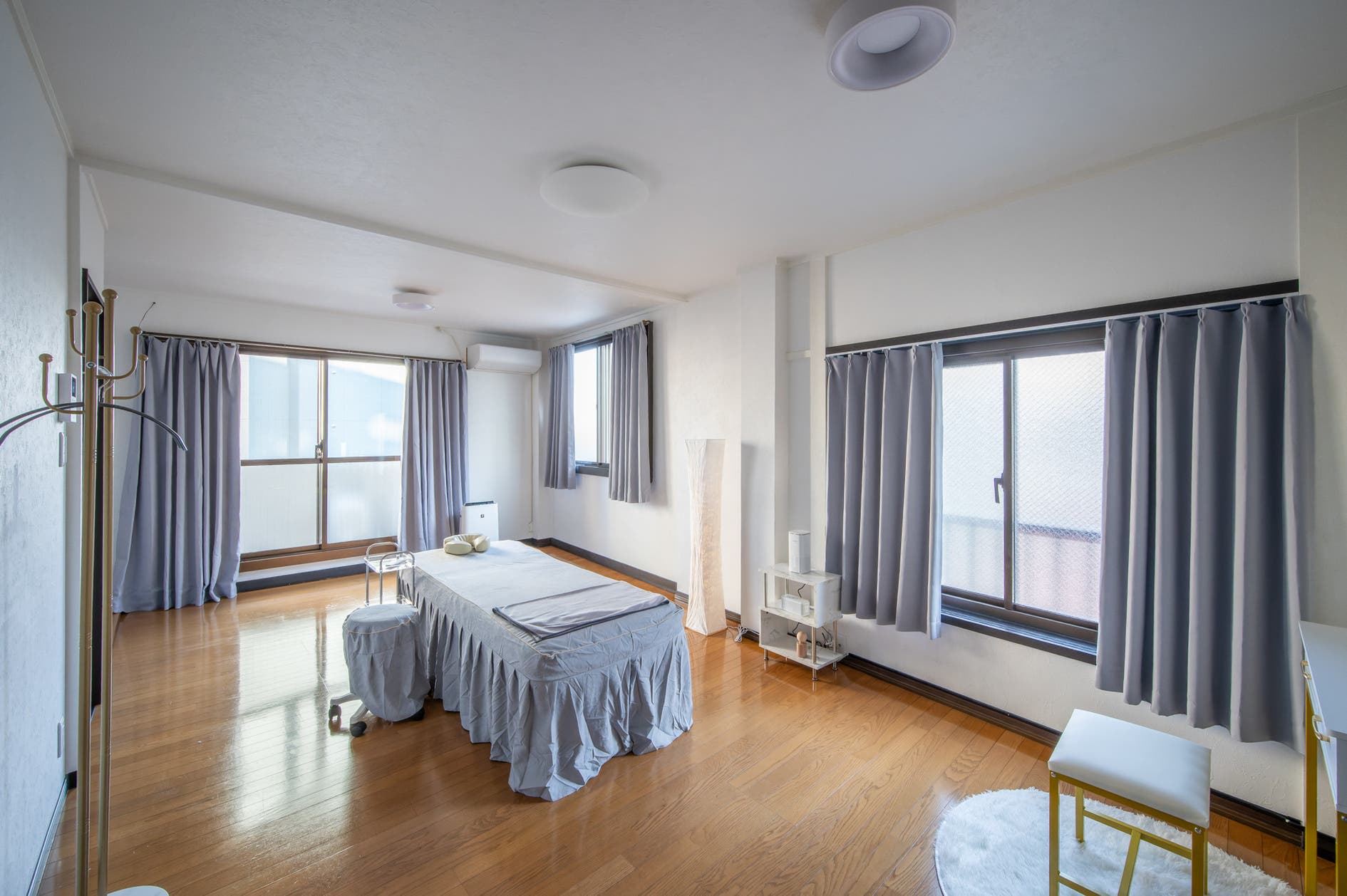 【2025年12月OPEN🎊】亀有駅1分！完全個室の極上サロン✨電動昇降ベッドで施術も楽々🛏️の写真1