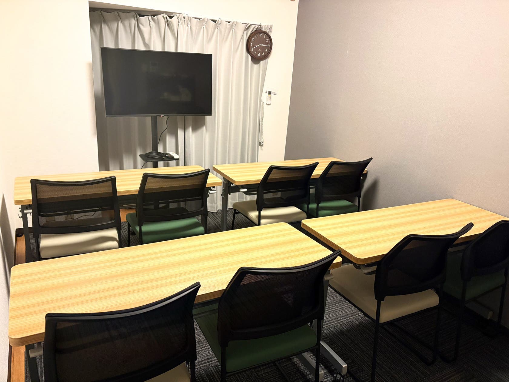 ✨NewOpen✨駅近/丸の内駅徒歩1分🚉高速WiFi・モニター完備💻8人まで利用可💼商談/面談/Web会議に最適✨の写真2