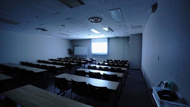 <豊橋駅前ビル カルミア4Fレンタルスペース>駅ビル内🚃63名収容🪑Wi-Fi📶プロジェクター🎥マイク🎤セミナー/研修の写真5