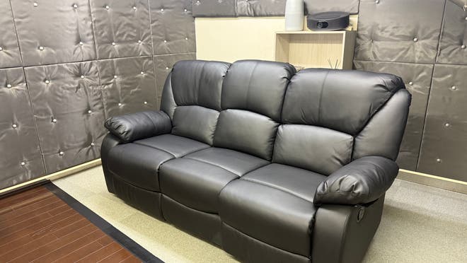 \NEW OPEN オープン価格/徒歩1分で地下へ。150インチ大画面×練習・撮影・鑑賞・ピアノもある、千歳船橋シアタールームの写真2