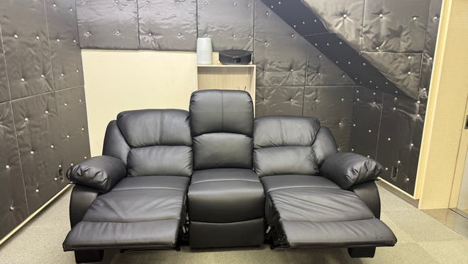 \NEW OPEN オープン価格/徒歩1分で地下へ。150インチ大画面×練習・撮影・鑑賞・ピアノもある、千歳船橋シアタールームの写真7