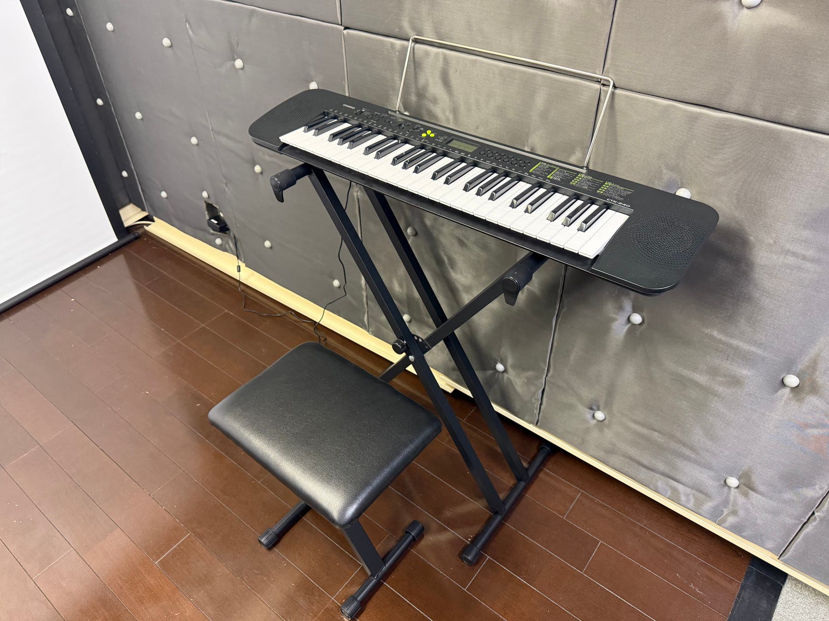 ＼NEW OPEN オープン価格／徒歩1分で地下へ。150インチ大画面×練習・撮影・鑑賞・ピアノもある、千歳船橋シアタールームの写真3