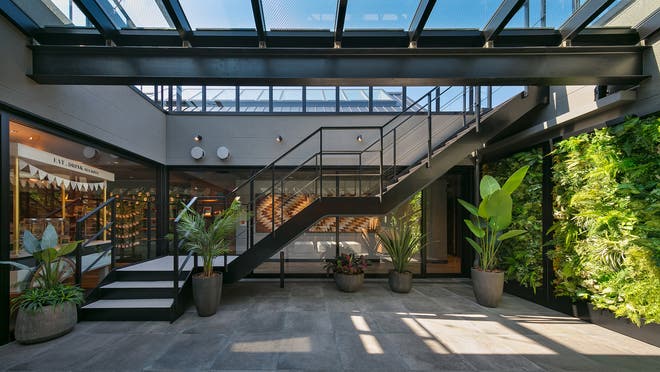 常滑駅徒歩8分☆大駐車場完備のナチュラル風パーティースペース☆の写真5