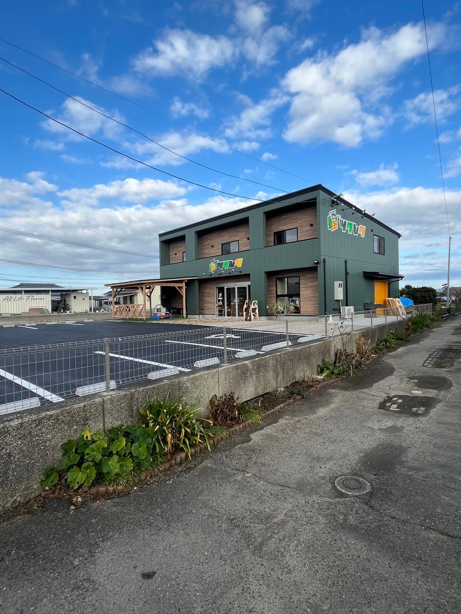 ものづくりのお店2階の南向きのレンタルスペースでお教室やワークショップをしませんか？会議やセミナーもOK。駐車場あり！！の写真7