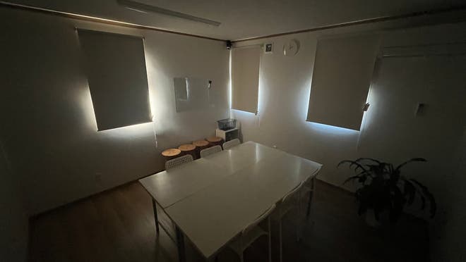 吸音壁で音の反響や音モレを防ぐ静かなお部屋。動画撮影やマッサージ、カウンセリング、教室やワークショップでの利用に。駐車場あり。の写真2