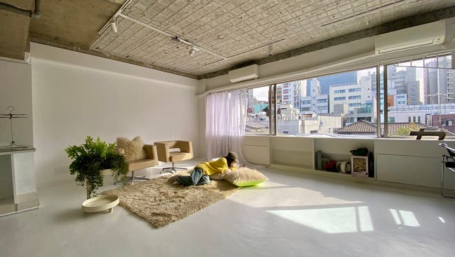 【六本木】アパレルチームが立ち上げたHOUSE studio!! |白ホリ・自然光 |ヴィンテージ什器多数の写真4