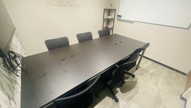 【西葛西駅から徒歩1分】モニター・フリードリンク付き6名会議室(Room D)※予約時間前は入室不可の写真9