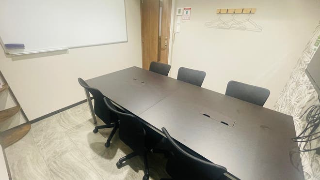 【西葛西駅から徒歩1分】モニター・フリードリンク付き6名会議室(Room D)※予約時間前は入室不可の写真10