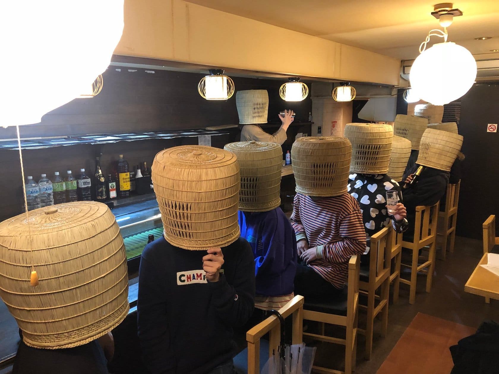 新宿御苑前駅から早歩き1分の写真2