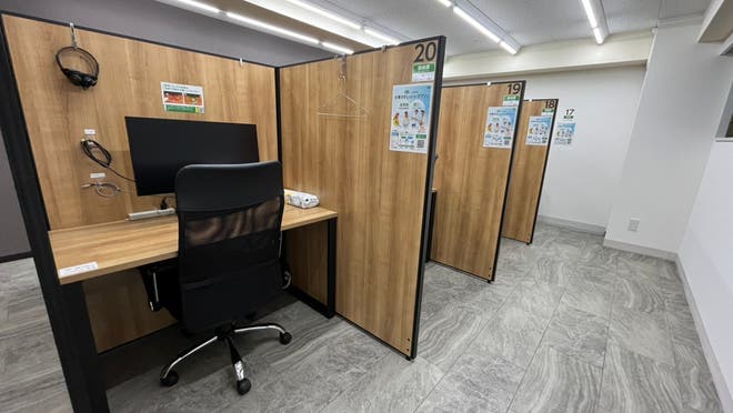 🌟 西葛西駅南口から徒歩1分!オープンスペース1名席 (お好きな席にどうぞ!) 🌟(2)の写真1