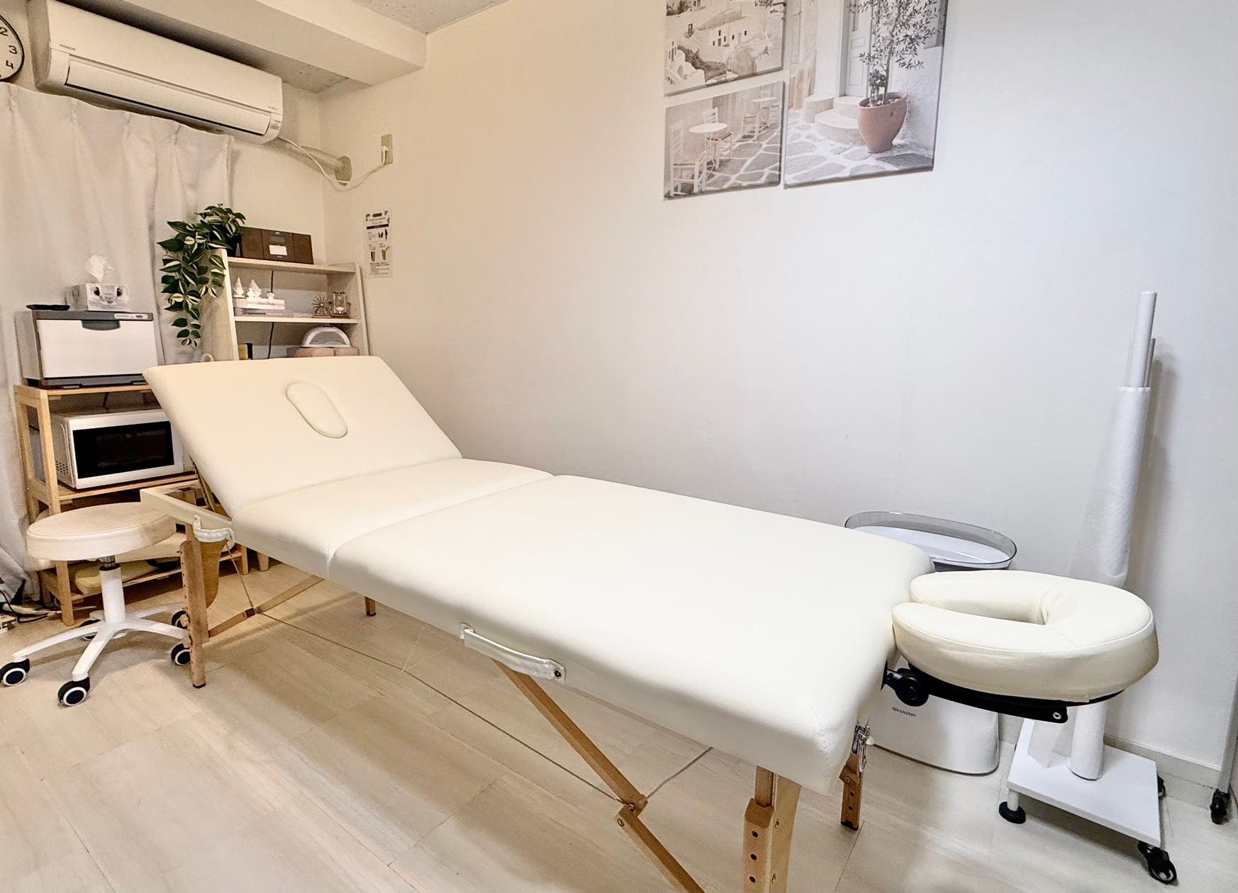 マッサージ・施術ベッドの画像1