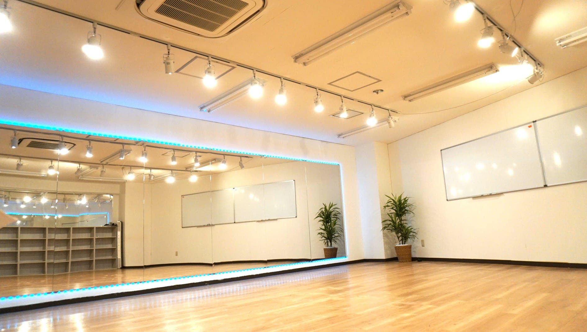 ＼地域トップクラスの使いやすさ！／1時間2,000円(税別)　24時間利用可能の写真1